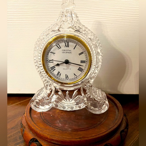 Godinger | Other | Vintage Crystal Legends Quartz Clock Beautiful ...